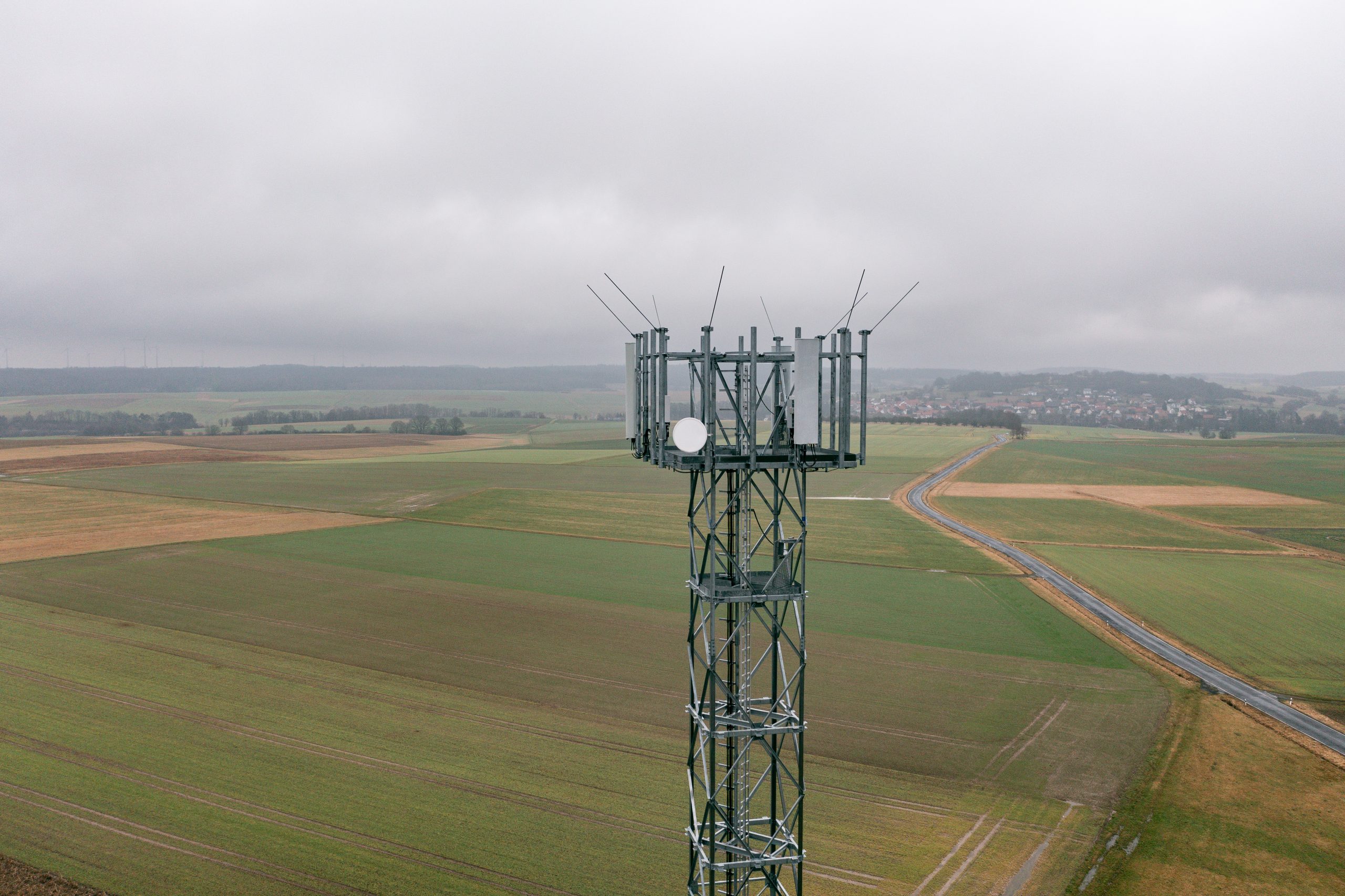 Erster energieautarker Mobilfunkstandort von O2 Telefónica steht im ...