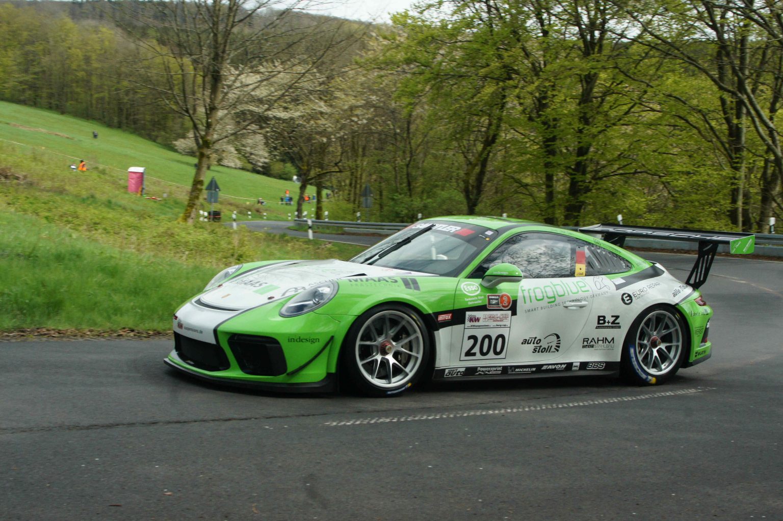 Traditioneller Motorsport-Flair beim 20. ADAC Bergpreis Schottenring ...